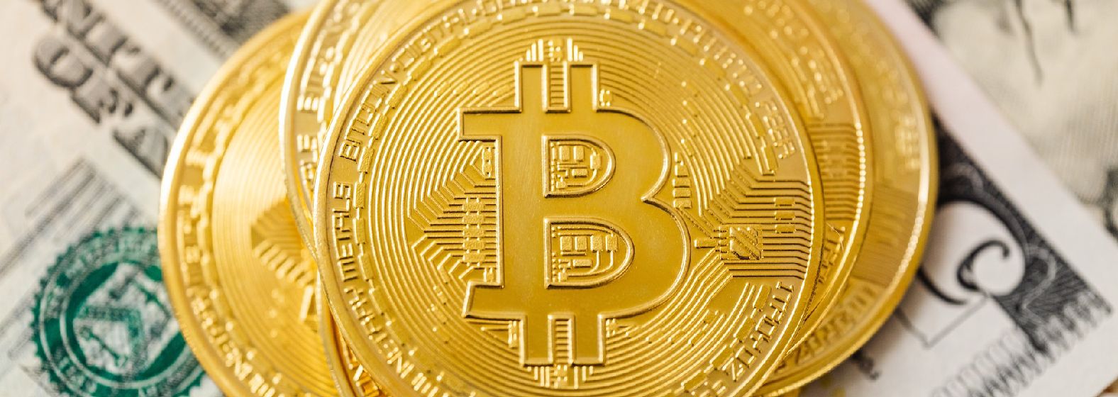 Privacy-enhancing Bitcoin Wallets